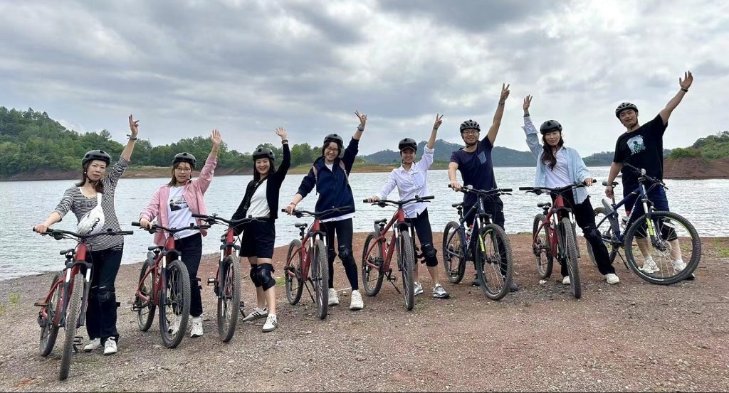 Updates | Exploring the Serene Beauty of Thousand Island Lake